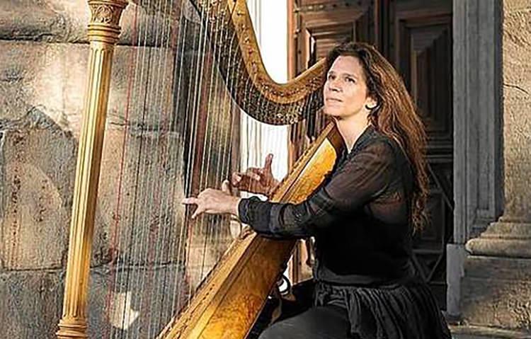 Famous contemporary Harp players in the world - Radio Art - The Art of ...