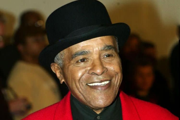 Legendary male “Jazz” singers of all time - Radio Art - The Art of ...